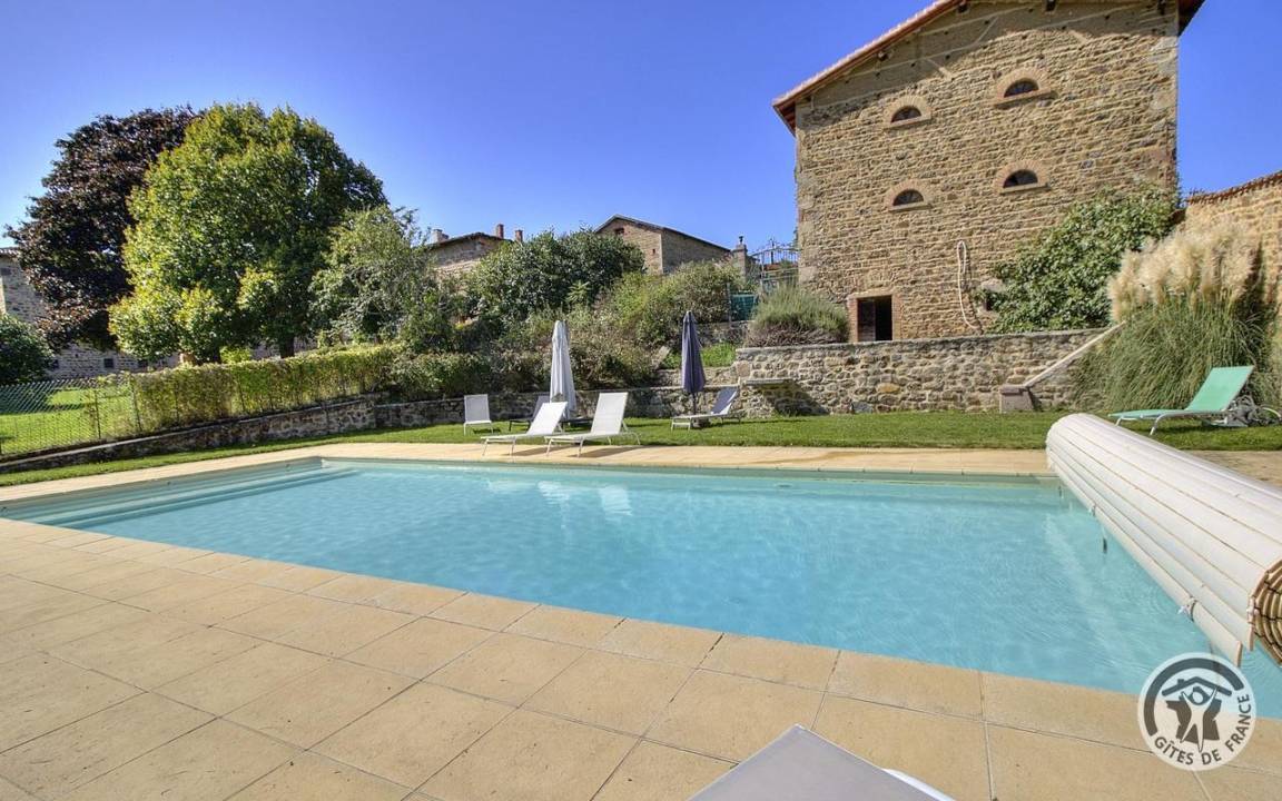 166 M² Gîte ∙ 4 Chambres ∙ 12 Personnes - Rhône