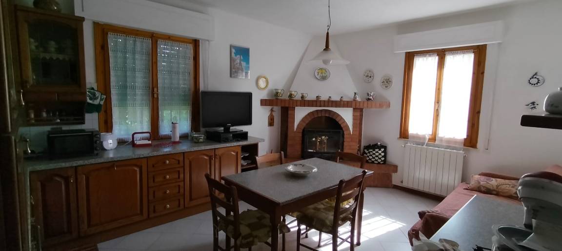 70 M² Apartment ∙ 2 Bedrooms ∙ 6 Guests - Cecina