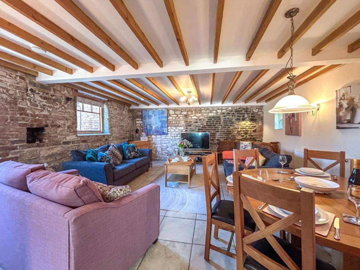 Cottage ∙ 2 Bedrooms ∙ 4 Guests - Filey