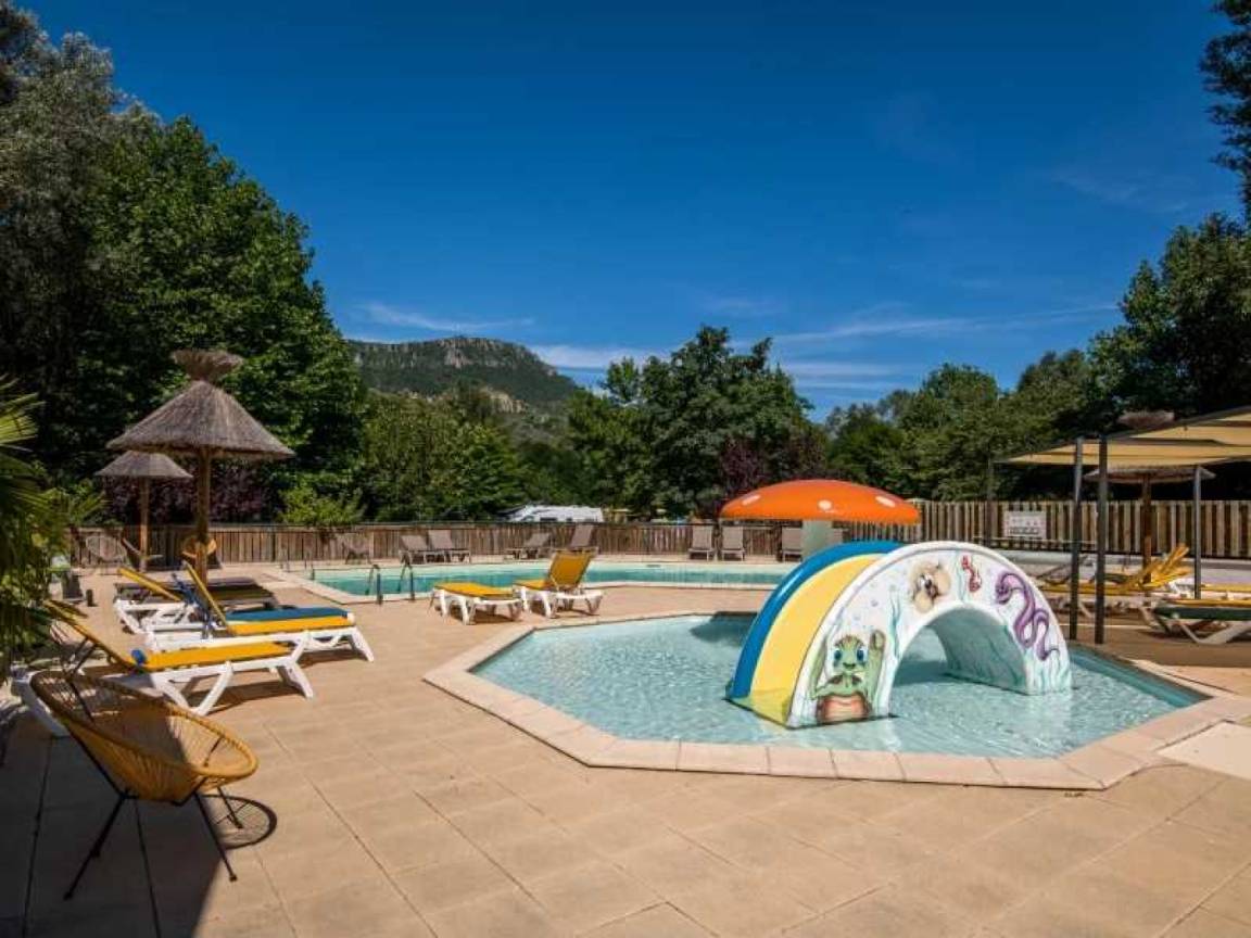 16 M² Tente ∙ 2 Chambres ∙ 4 Personnes - Florac