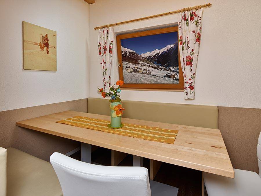 60 M² Ferienwohnung ∙ 2 Schlafzimmer ∙ 7 Gäste - Sölden