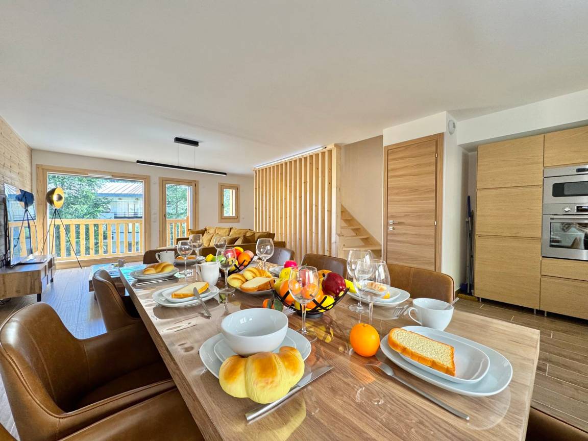 115 M² Chalet ∙ 4 Bedrooms ∙ 8 Guests - Les Orres