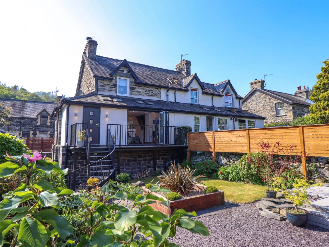 Cottage ∙ 2 Bedrooms ∙ 4 Guests - Betws-y-Coed