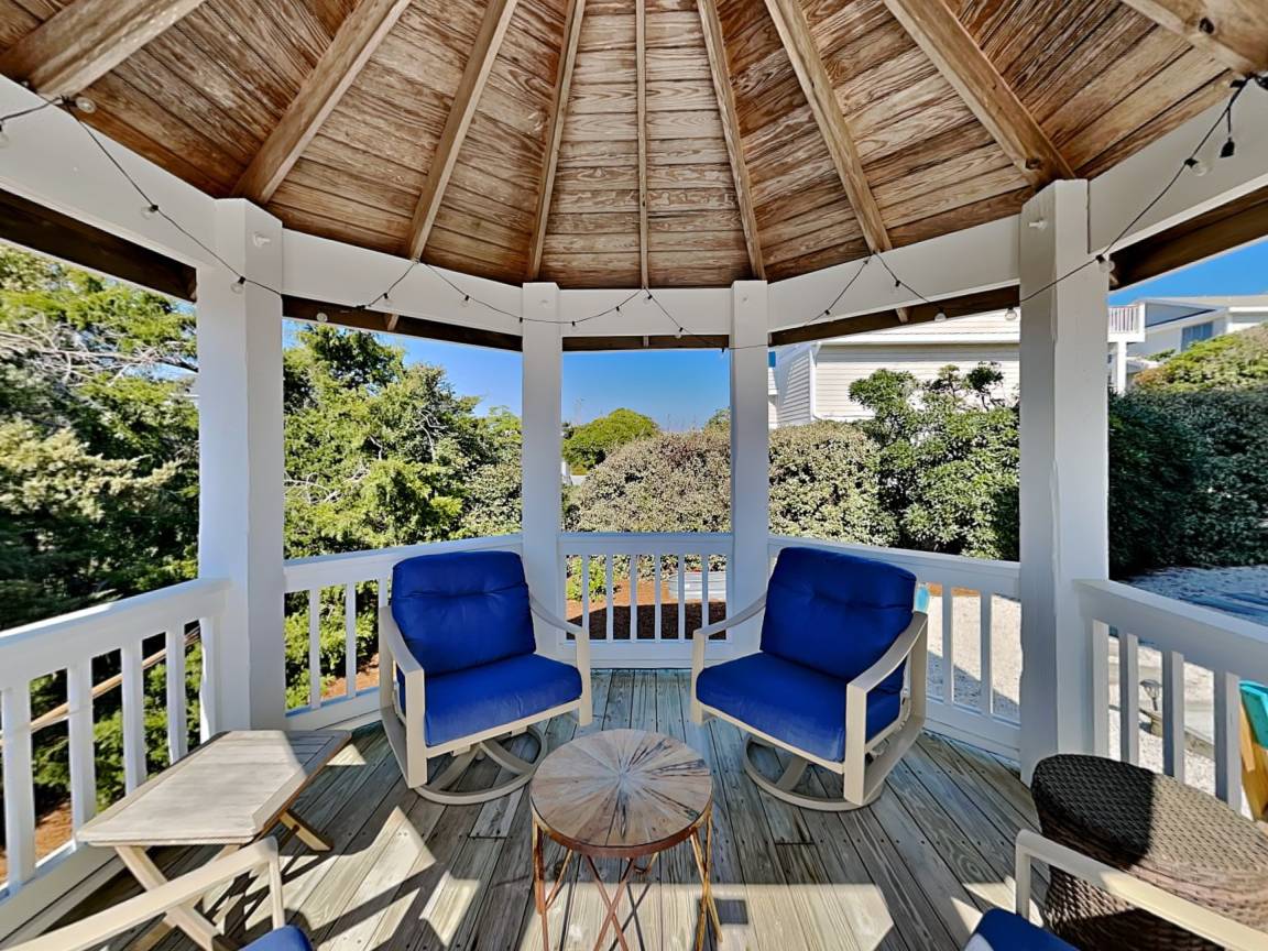 232 M² House ∙ 3 Bedrooms ∙ 6 Guests - Topsail Beach, NC