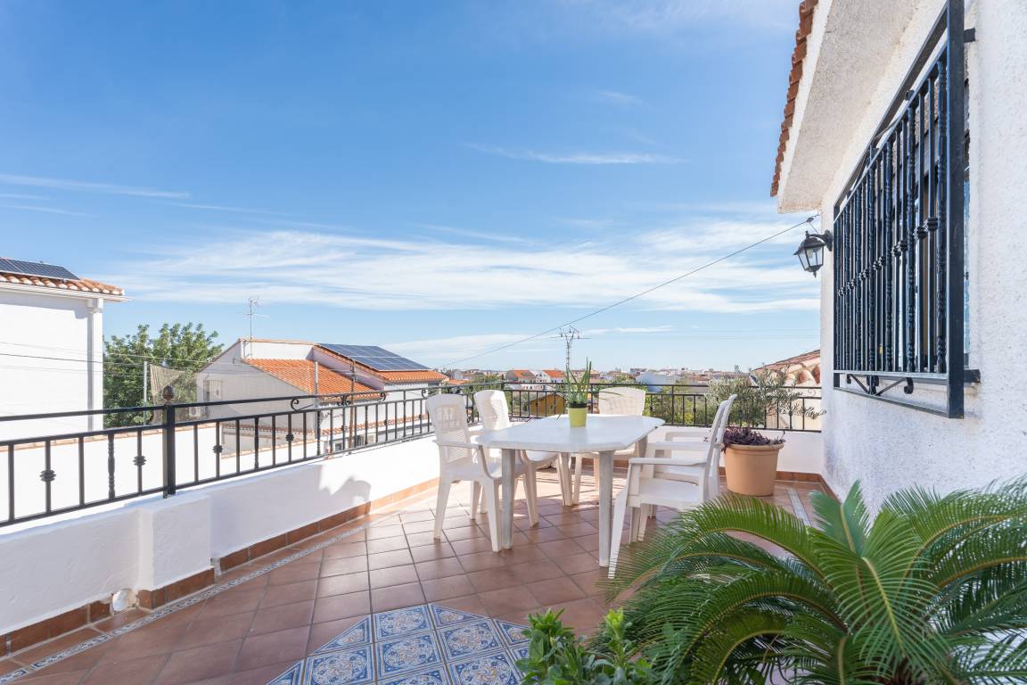 160 M² Huis ∙ 4 Slaapkamers ∙ 9 Gasten - Buñol