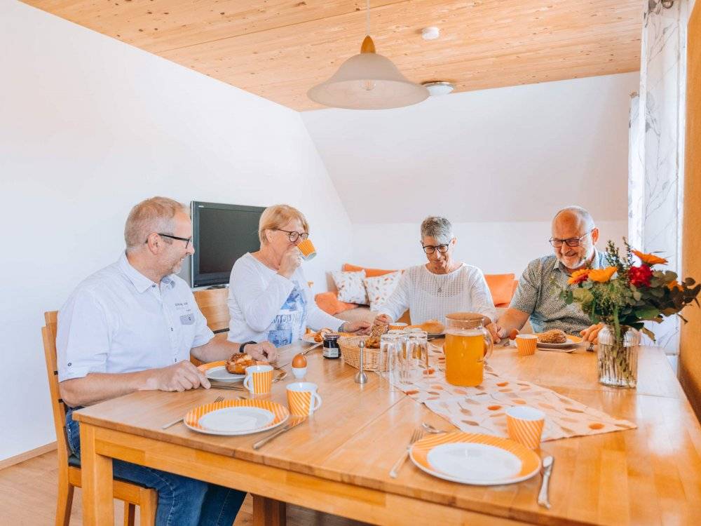 70 M² Appartement ∙ 3 Chambres ∙ 7 Personnes - Constance