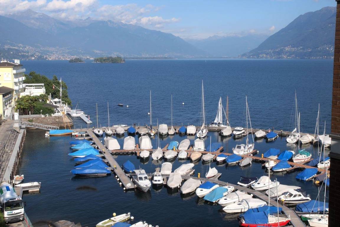 77 M² Ferienwohnung ∙ 1 Schlafzimmer ∙ 4 Gäste - Lago Maggiore