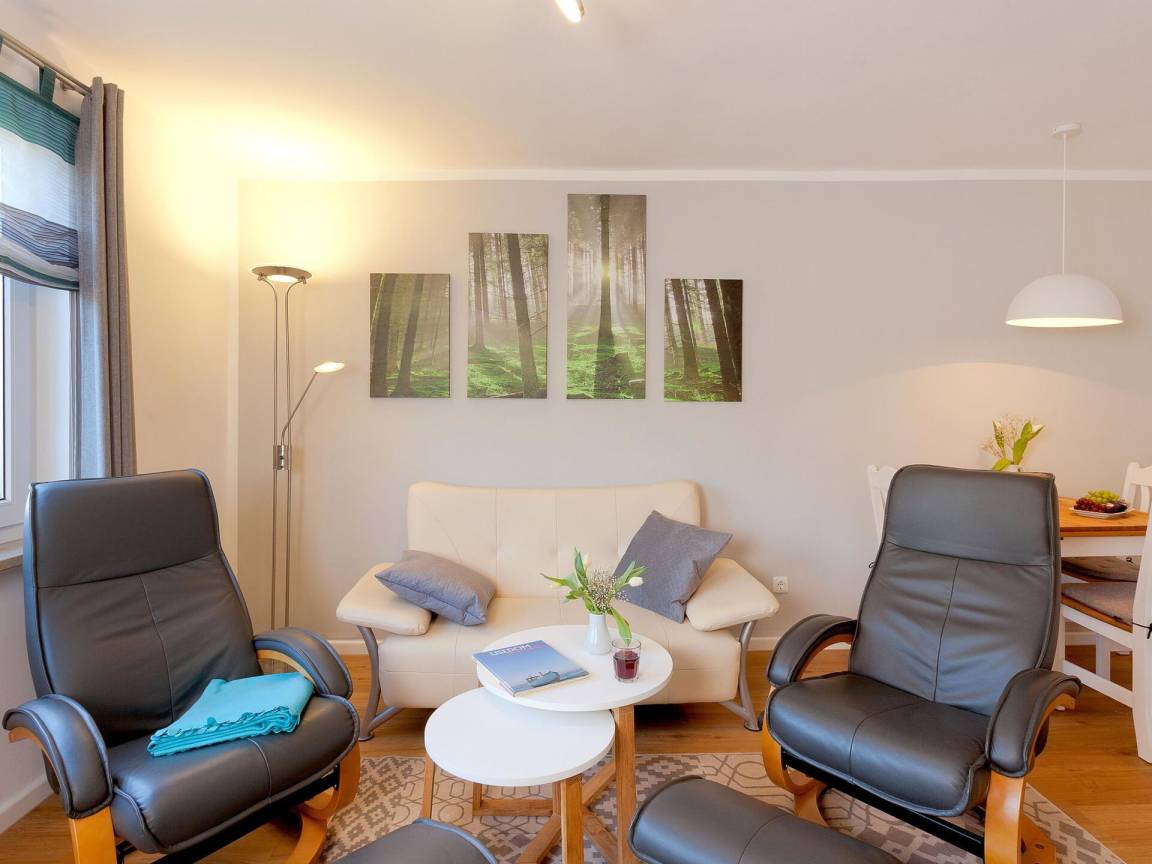 49 M² Ferienhaus ∙ 1 Schlafzimmer ∙ 2 Gäste - Trassenheide