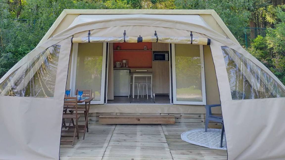 16 M² Appartement ∙ 2 Slaapkamers ∙ 4 Gasten - Provincie Namen