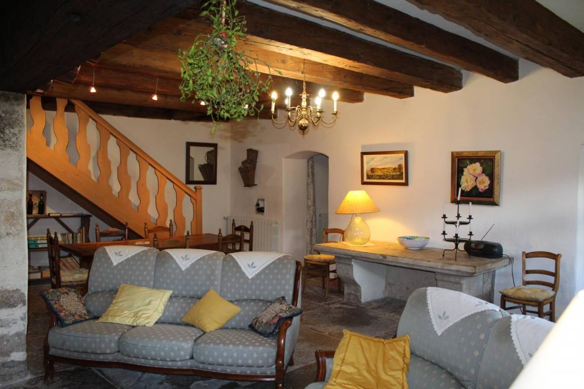 140 M² Gîte ∙ 3 Chambres ∙ 8 Personnes - Doubs