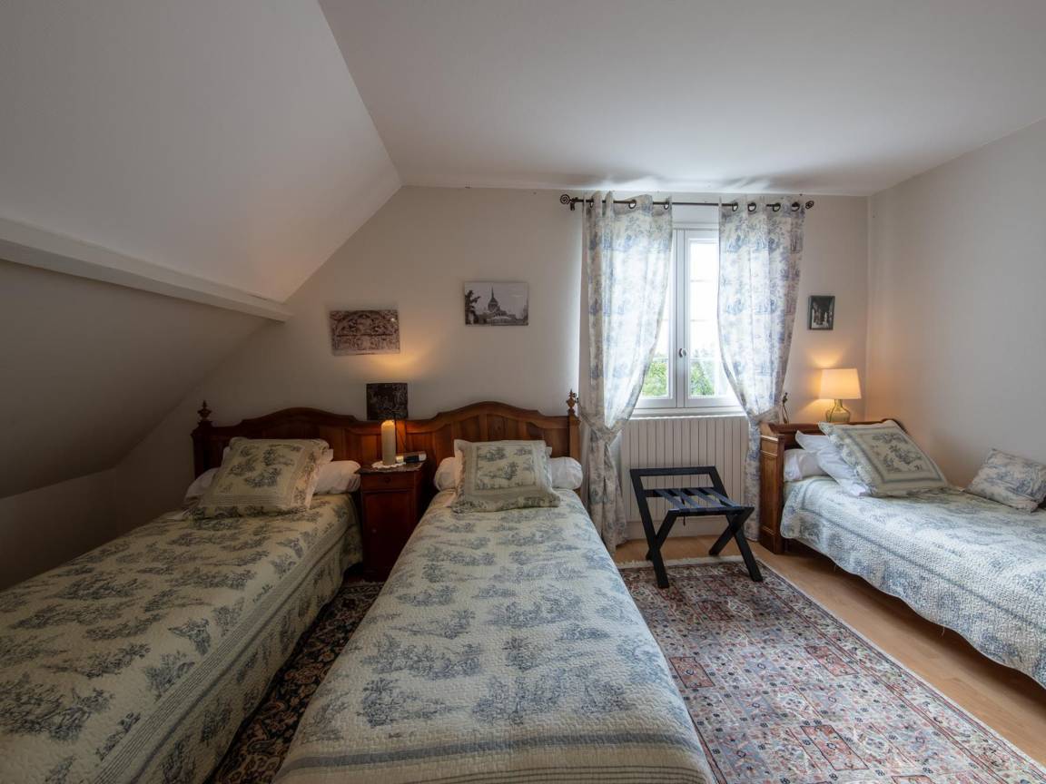 34 M² Chambre D'hôtes ∙ 2 Chambres ∙ 4 Personnes - Sully-sur-Loire