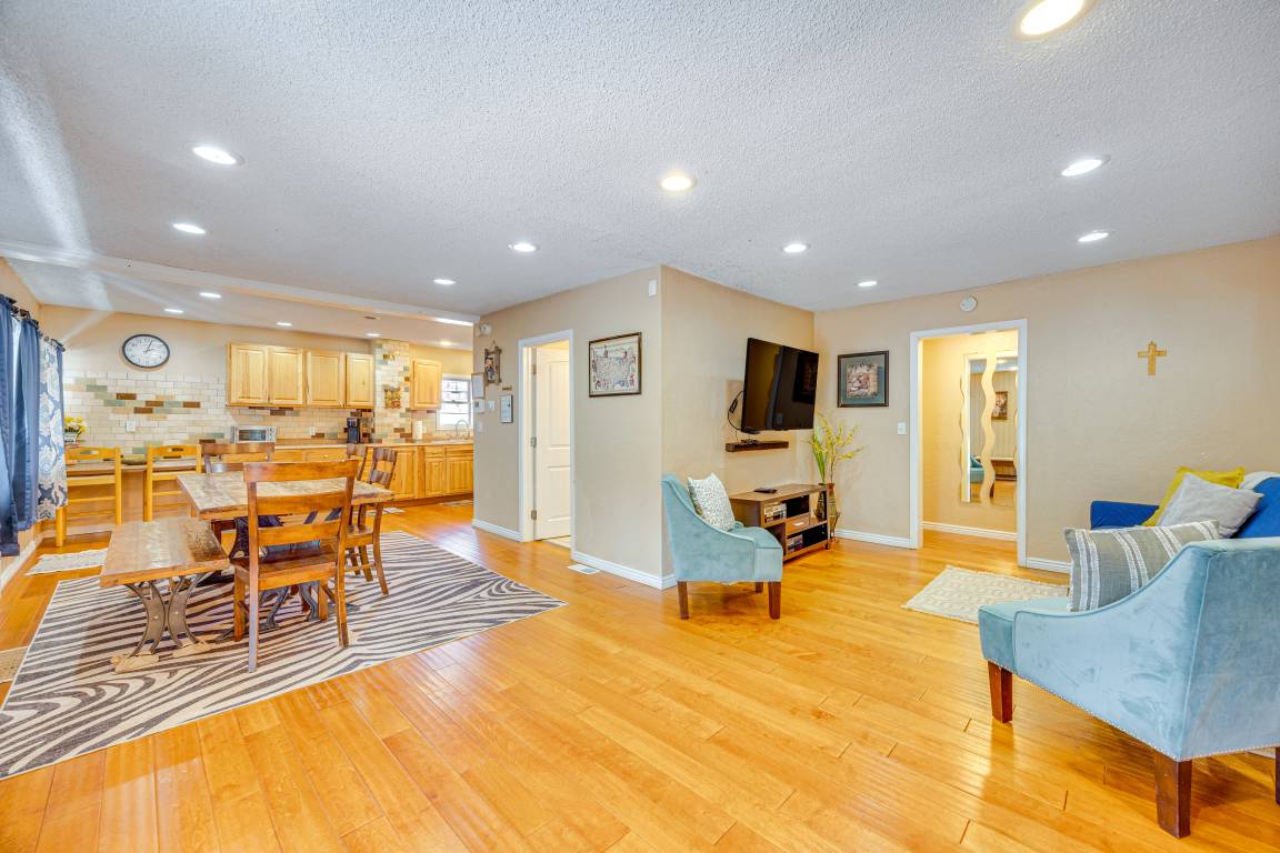 165 M² House ∙ 3 Bedrooms ∙ 8 Guests - Colorado Springs, CO