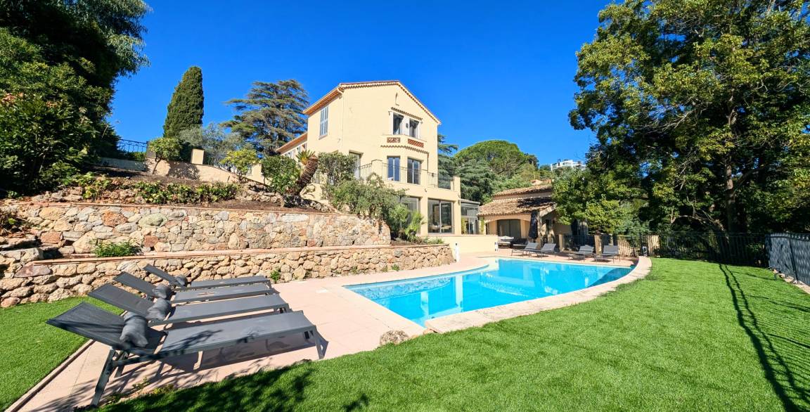 430 M² Villa ∙ 7 Bedrooms ∙ 14 Guests - Cannes