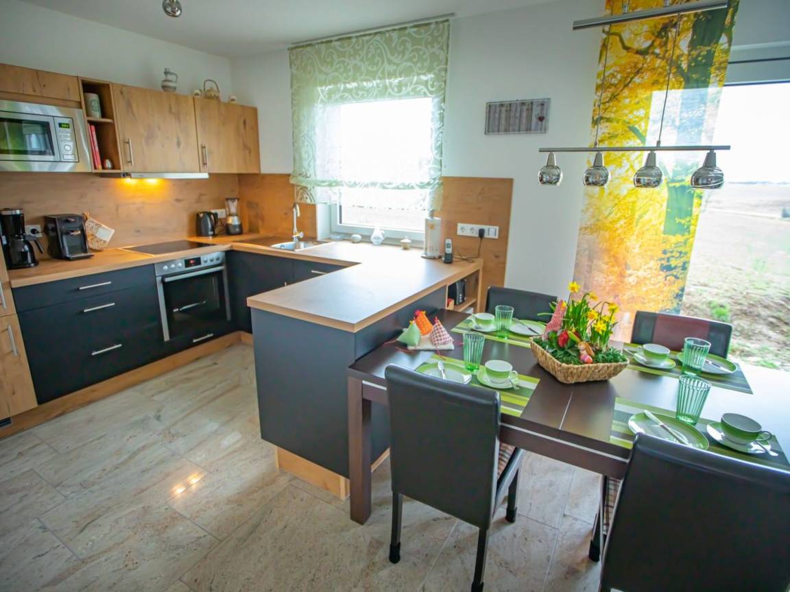 86 M² Ferienwohnung ∙ 2 Schlafzimmer ∙ 4 Gäste - Krumbach (Schwaben)