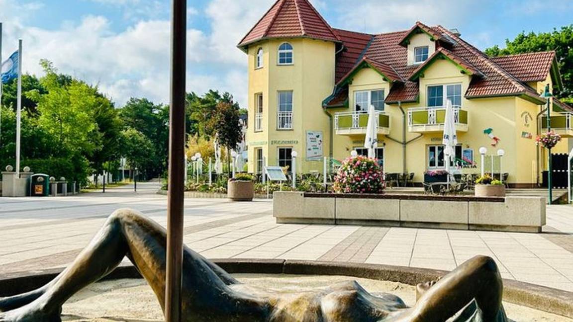 70 M² Hotel ∙ 1 Slaapkamer ∙ 5 Gasten - Lubmin