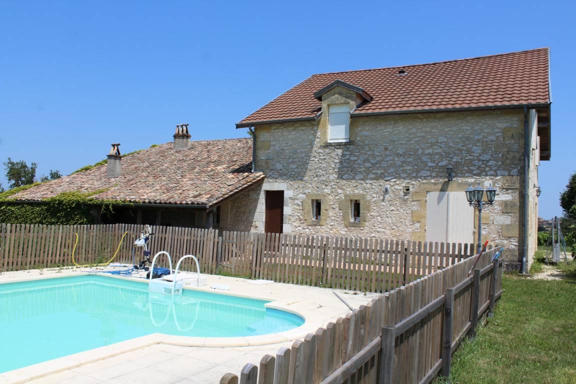 278 M² Gîte ∙ 6 Chambres ∙ 13 Personnes - Loire