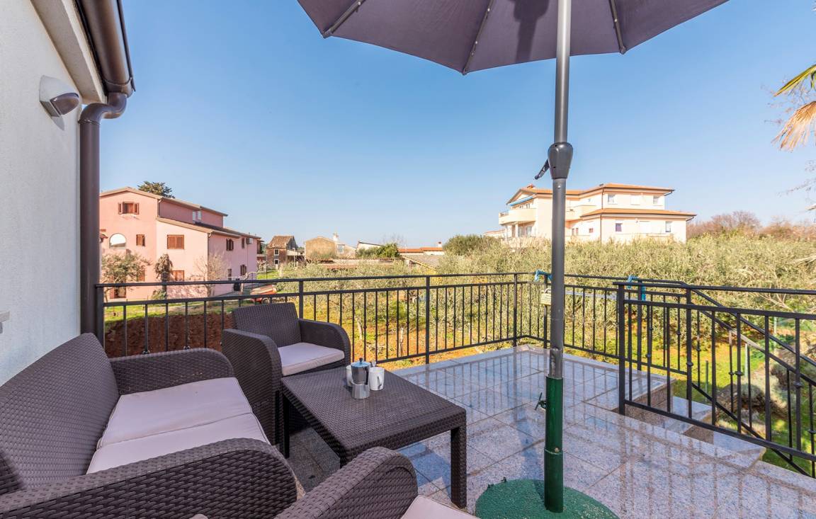 80 M² Ferienwohnung ∙ 2 Schlafzimmer ∙ 4 Gäste - Novigrad