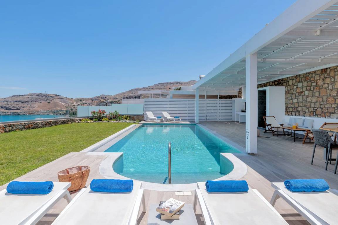 Villa ∙ 3 Bedrooms ∙ 8 Guests - Lindos