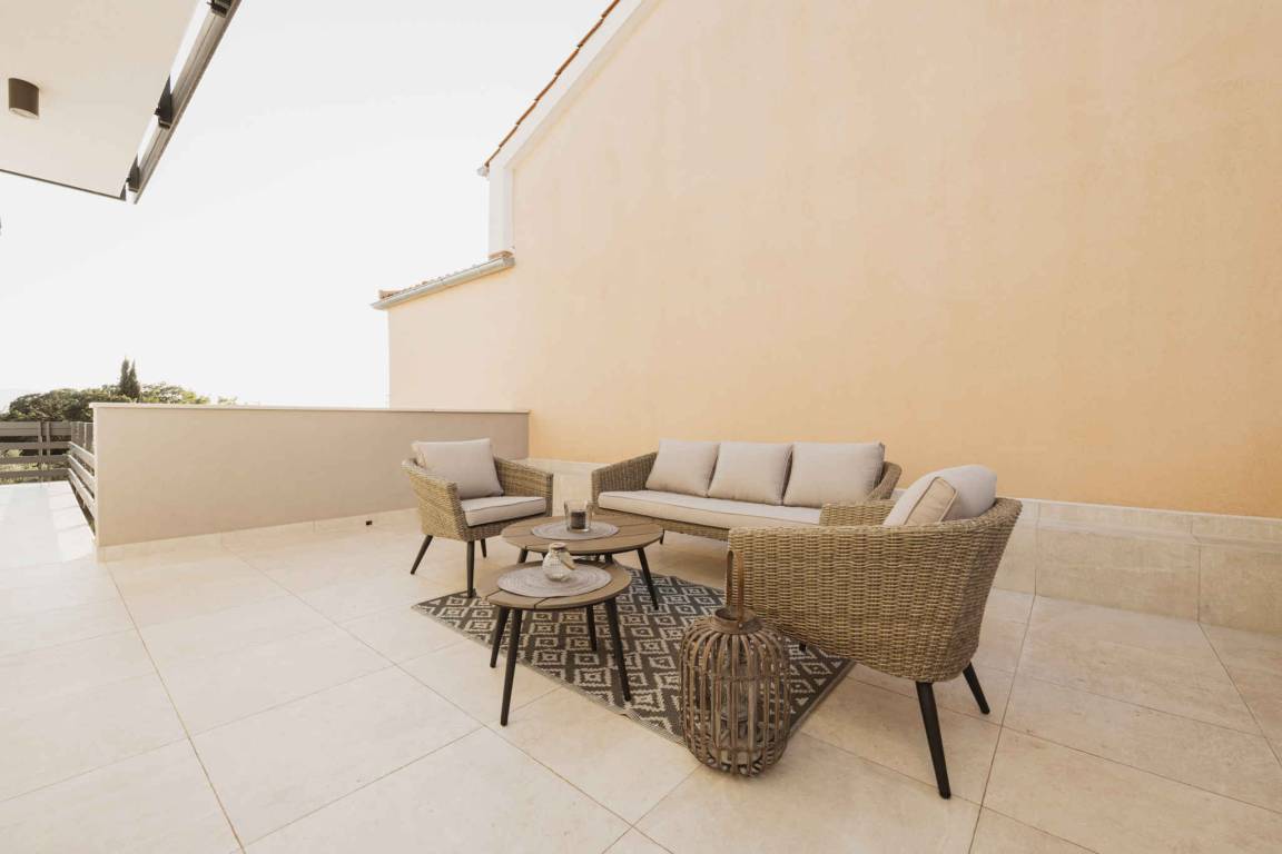 100 M² Apartment ∙ 3 Bedrooms ∙ 7 Guests - Krk