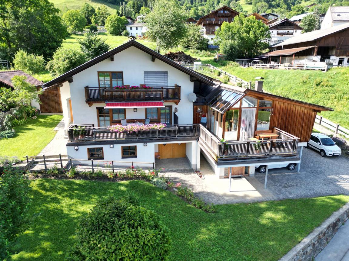 68 M² Ferienwohnung ∙ 2 Schlafzimmer ∙ 4 Gäste - Lienz