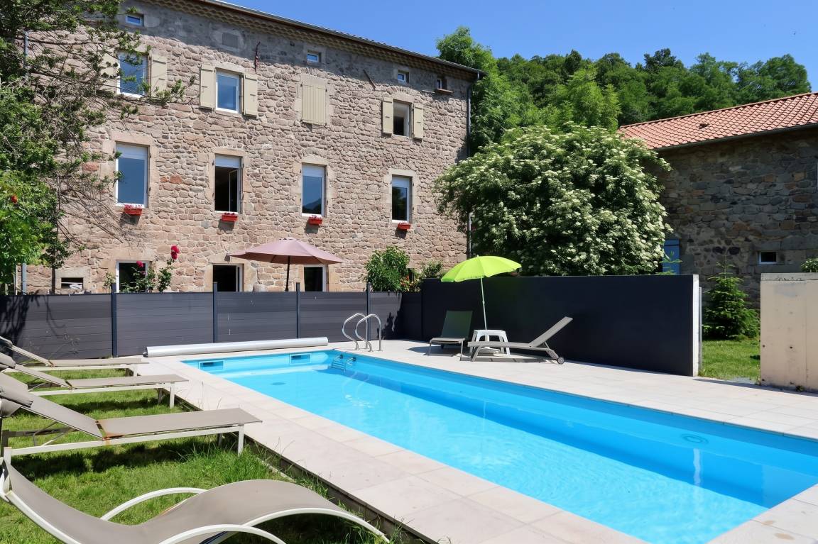 450 M² Casa ∙ 6 Habitaciones ∙ 15 Huéspedes - Ardèche