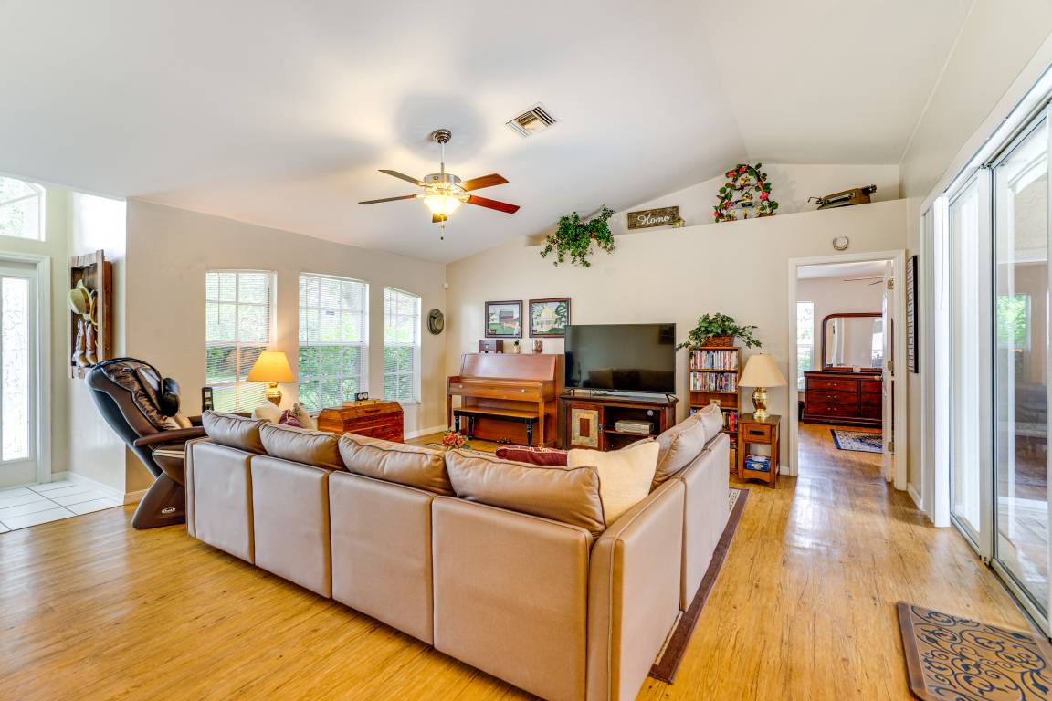 139 M² House ∙ 3 Bedrooms ∙ 5 Guests - Lehigh Acres, FL