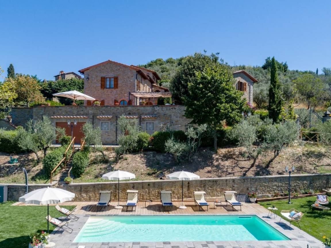 400 M² Apartment ∙ 4 Bedrooms ∙ 8 Guests - Cortona