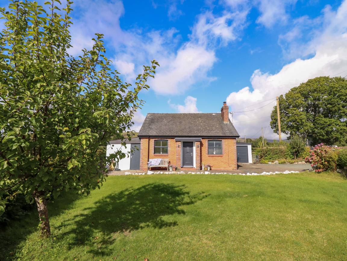 Cottage ∙ 2 Bedrooms ∙ 4 Guests - Shropshire