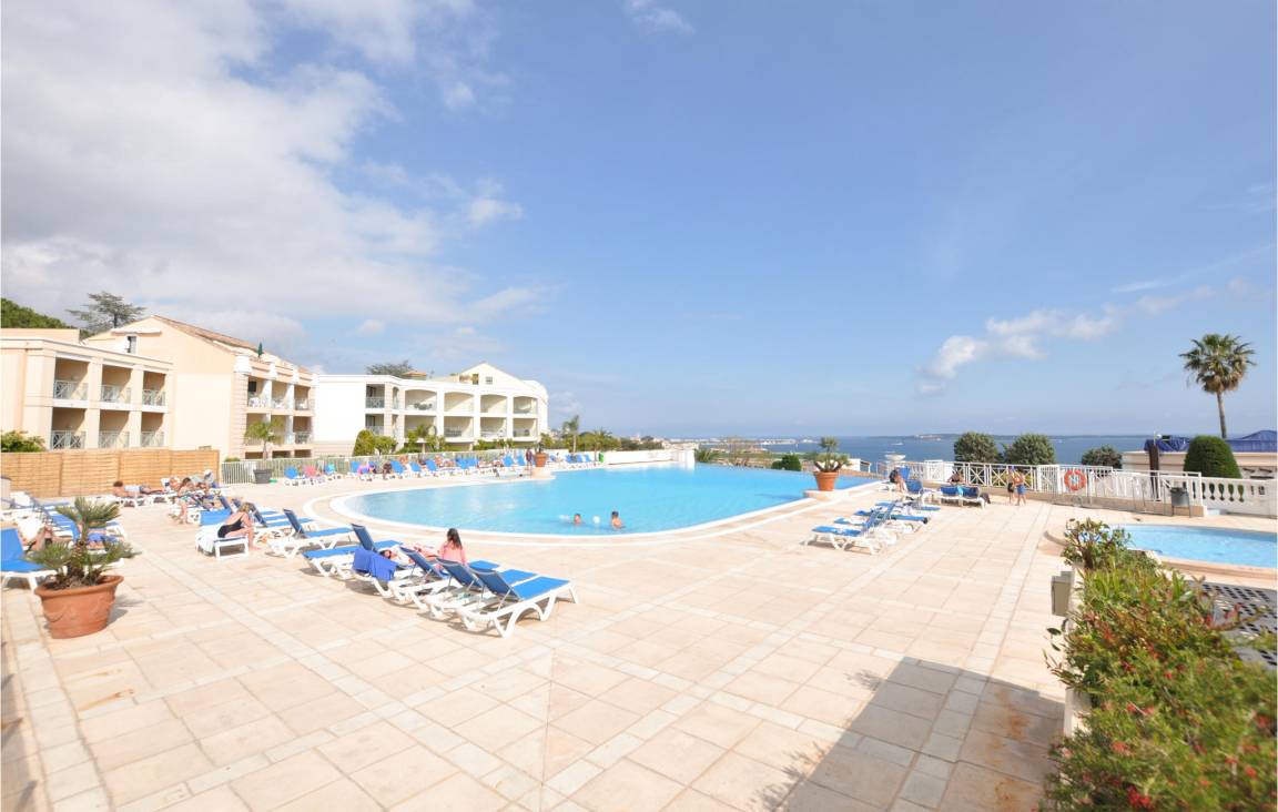 28 M² Appartement ∙ 1 Chambre ∙ 4 Personnes - Cannes