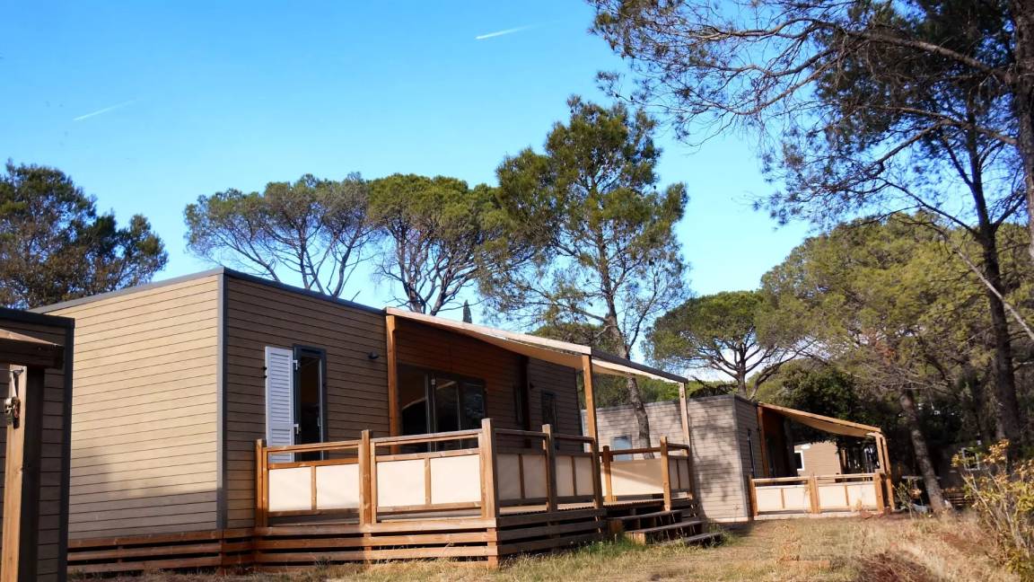 42 M² Caravan ∙ 3 Slaapkamers ∙ 6 Gasten - Vidauban