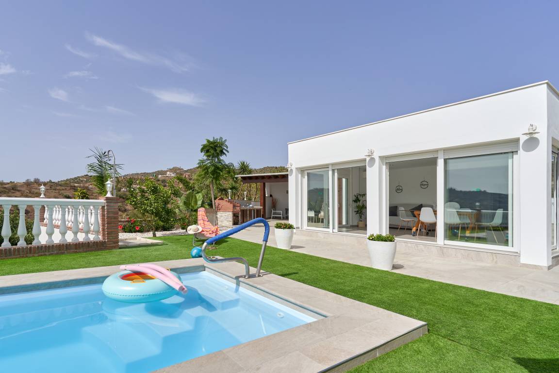 78 M² Ferienhaus ∙ 2 Schlafzimmer ∙ 4 Gäste - Cómpeta