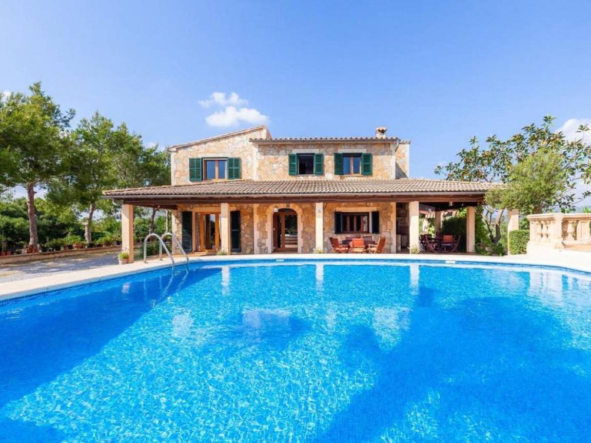 234 M² Villa ∙ 4 Bedrooms ∙ 8 Guests - Alcúdia