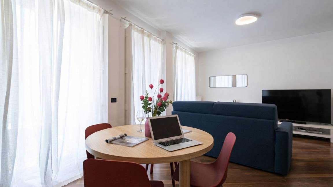 93 M² Apartamento ∙ 2 Habitaciones ∙ 5 Huéspedes - Milan