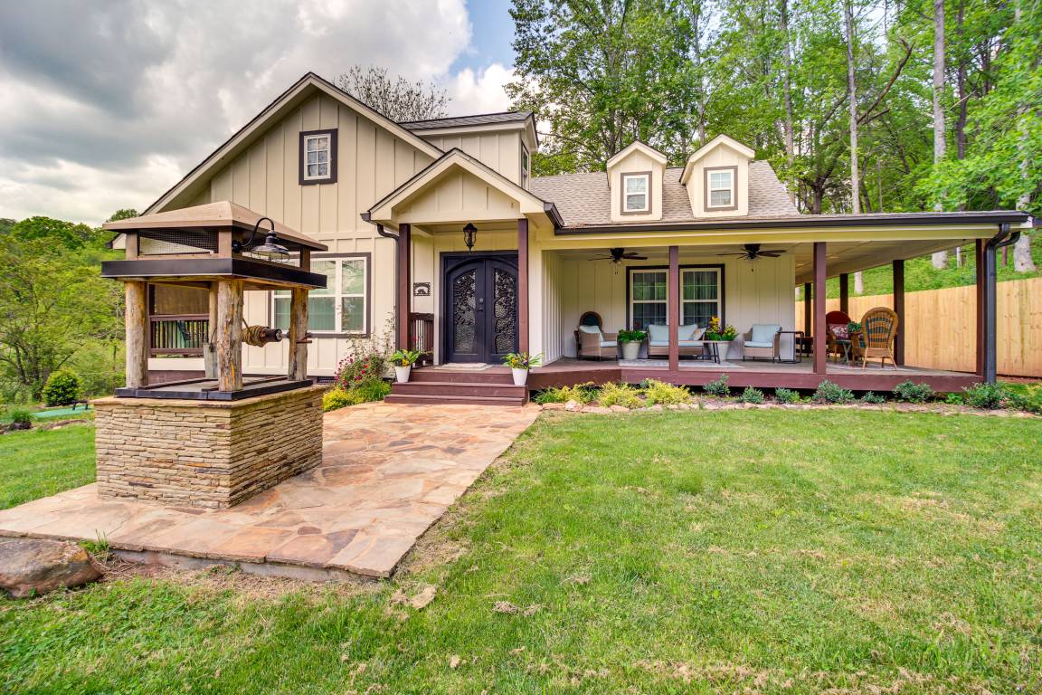 213 M² House ∙ 3 Bedrooms ∙ 10 Guests - Dahlonega, GA