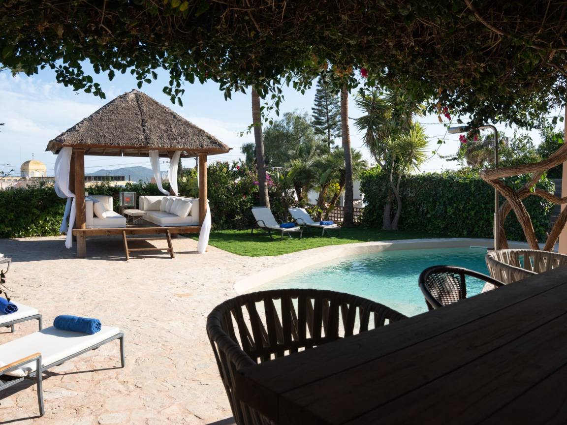 376 M² Talo ∙ 5 Makuuhuonetta ∙ 10 Vierasta - Islas de Ibiza