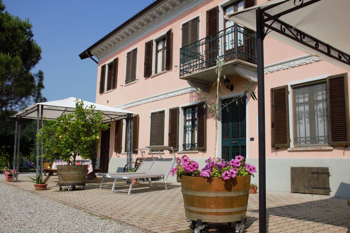 70 M² House ∙ 2 Bedrooms ∙ 4 Guests - Asti