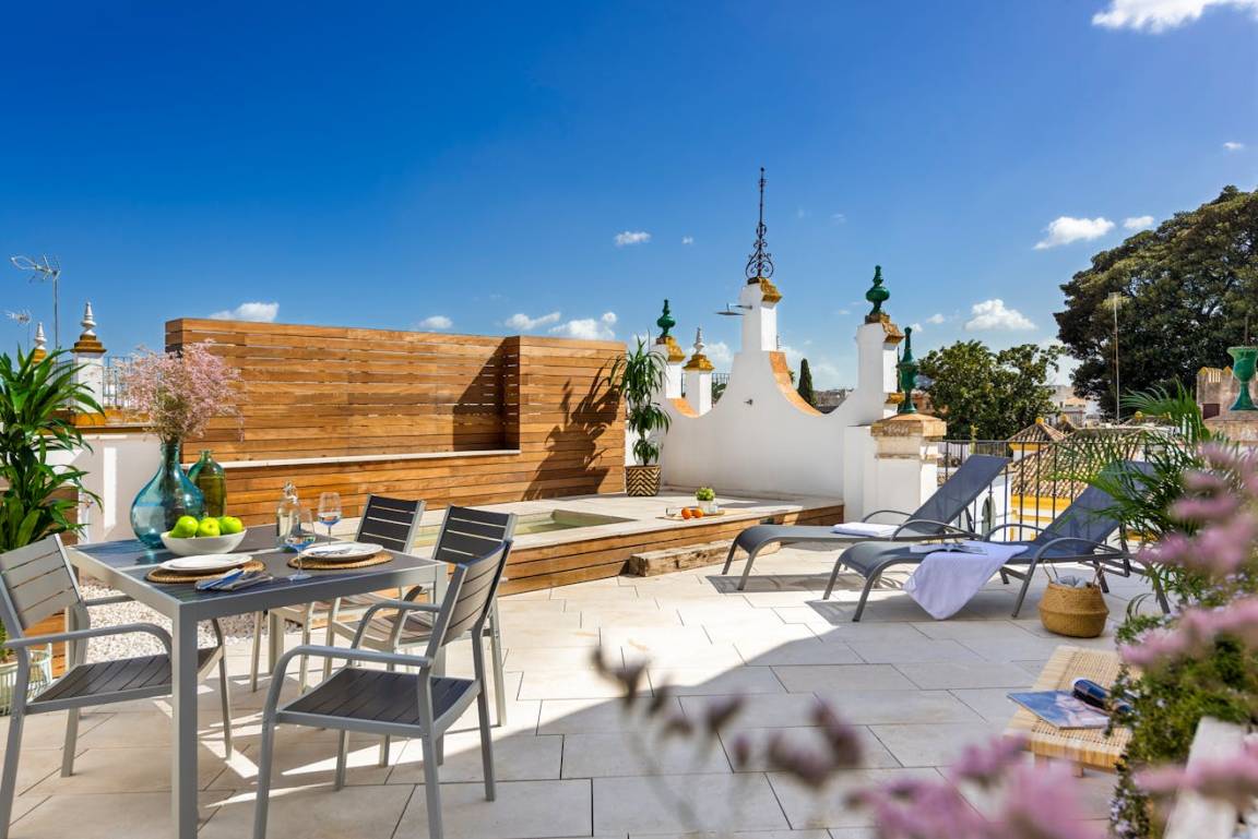 100 M² Apartamento ∙ 2 Quartos ∙ 4 Hóspedes - Dos Hermanas