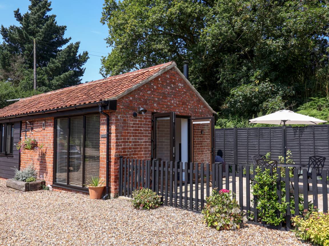 Cottage ∙ 1 Bedroom ∙ 2 Guests - Beccles