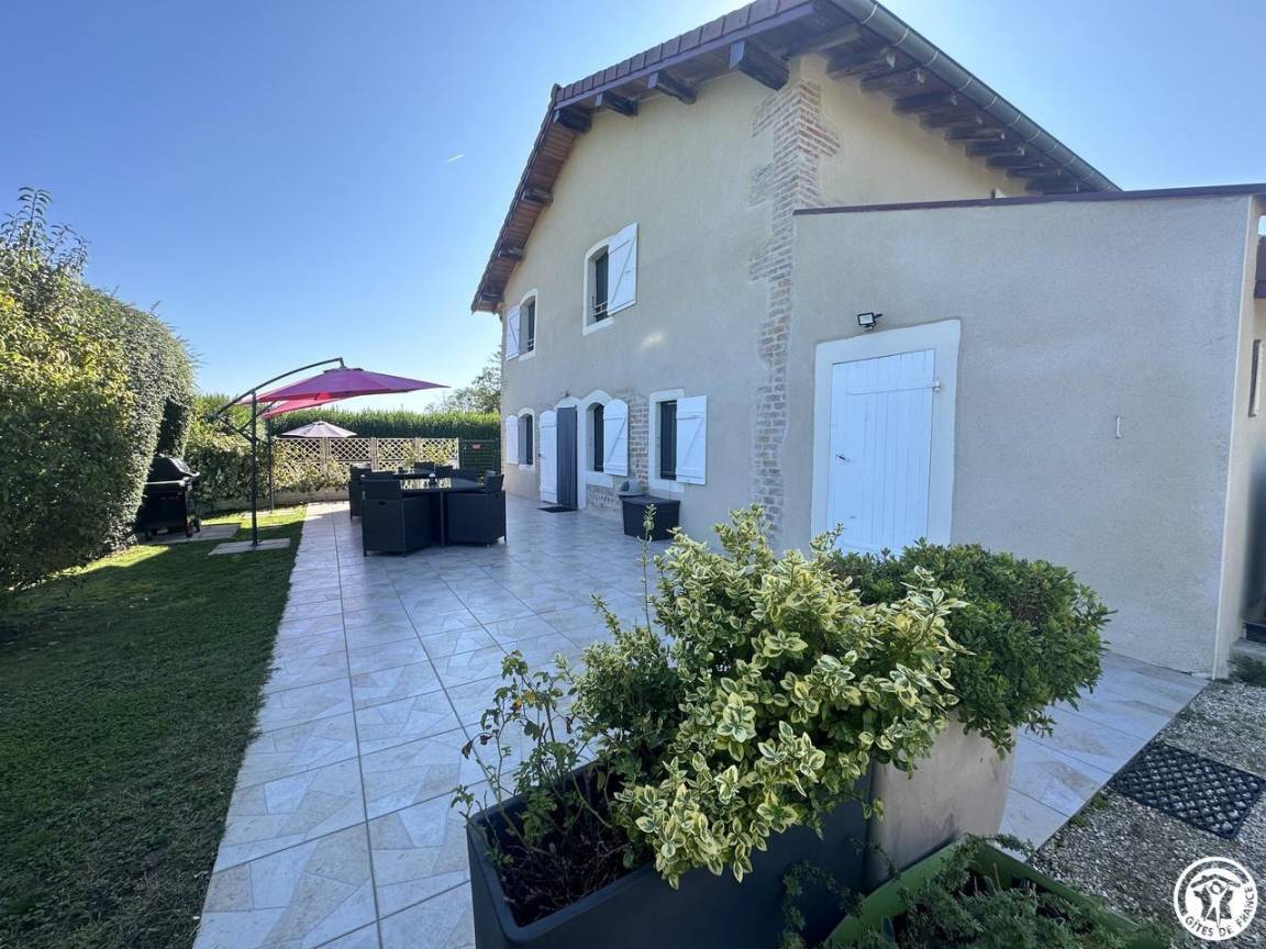 130 M² Gîte ∙ 4 Chambres ∙ 12 Personnes - Bourg-en-Bresse
