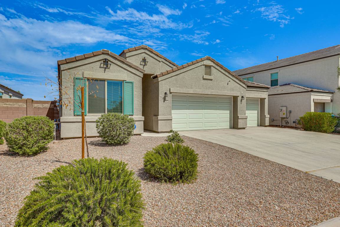 159 M² House ∙ 3 Bedrooms ∙ 6 Guests - Buckeye, AZ