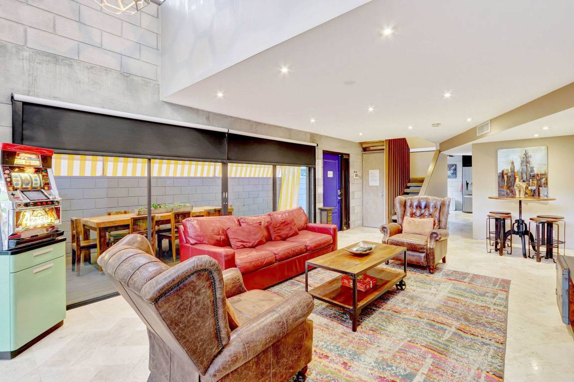 Apartment ∙ 2 Bedrooms ∙ 4 Guests - Tamarac