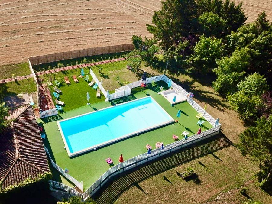 Caravan ∙ 1 Bedroom ∙ 4 Guests - Gers