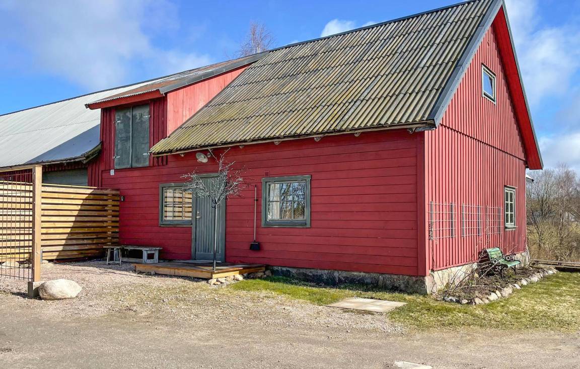 50 M² Talo ∙ 1 Makuuhuone ∙ 4 Vierasta - Kinna