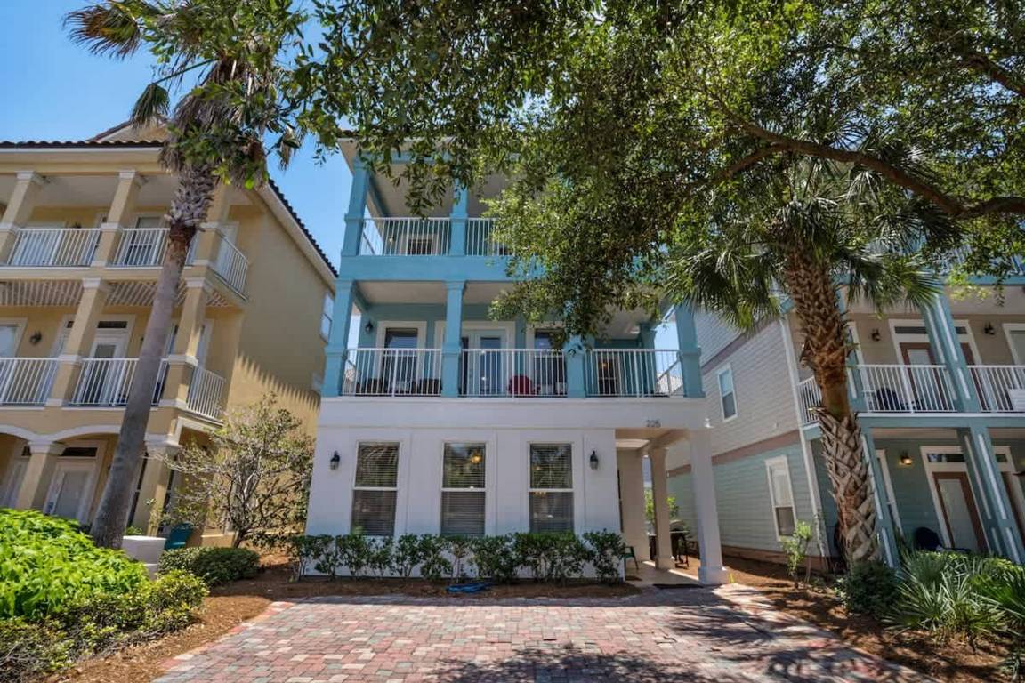 House ∙ 6 Bedrooms ∙ 12 Guests - Destin, FL