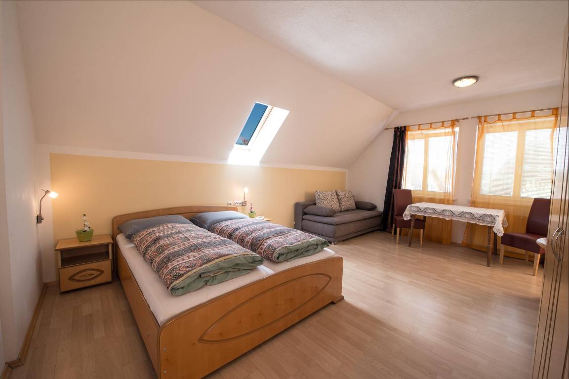36 M² Ferienwohnung ∙ 1 Schlafzimmer ∙ 3 Gäste - Kapfenberg