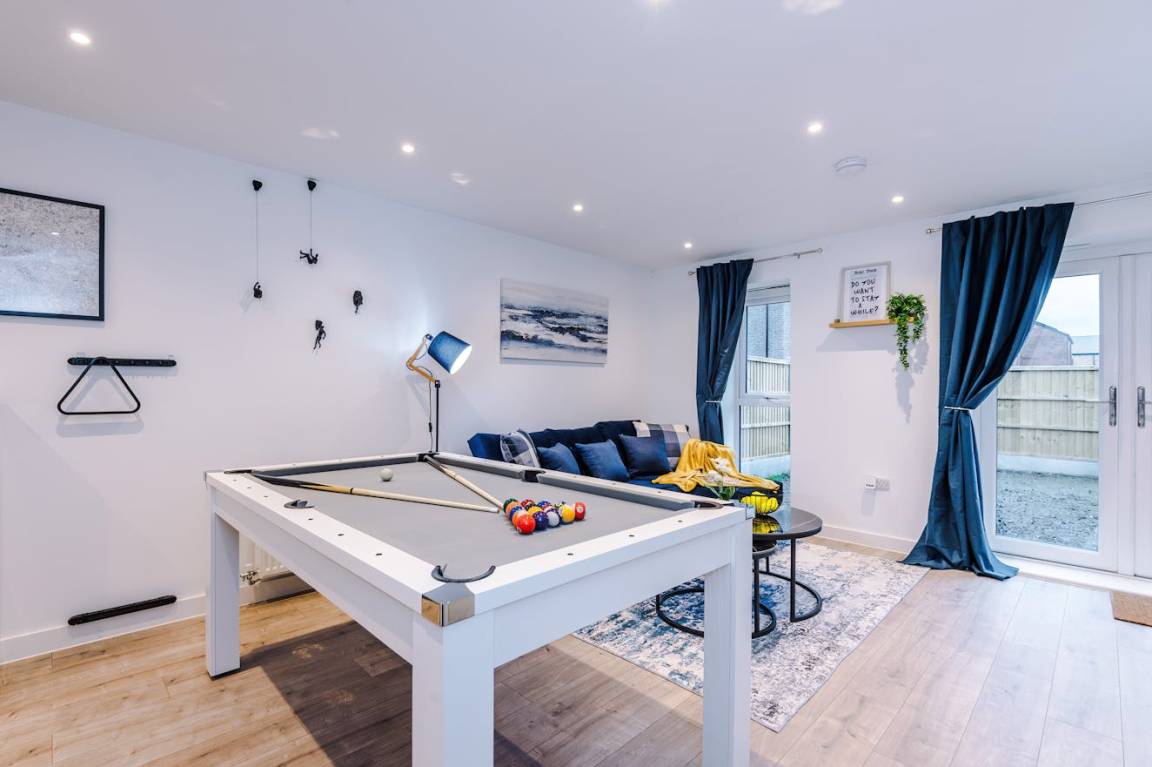 80 M² Huis ∙ 4 Slaapkamers ∙ 8 Gasten - Manchester