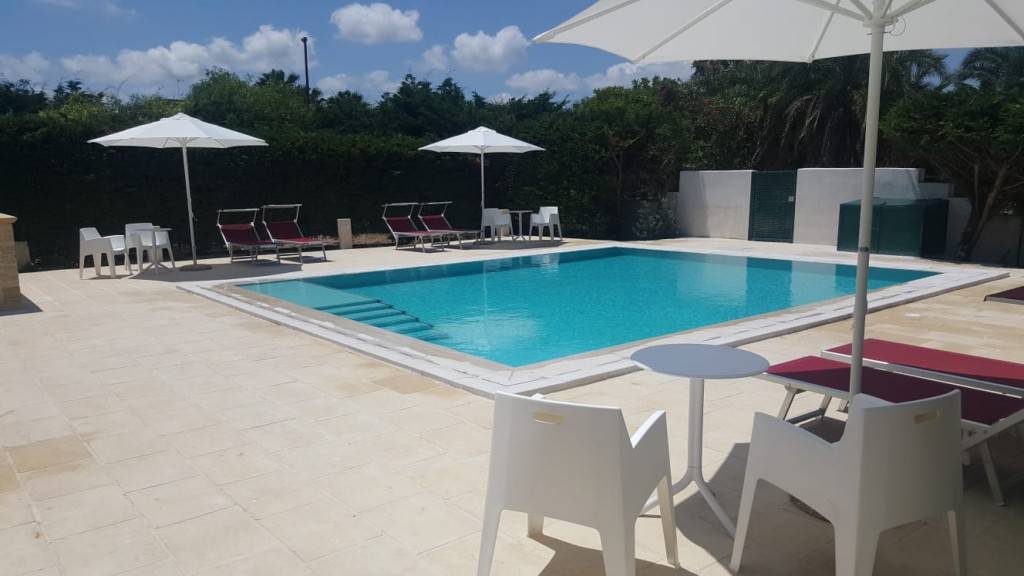 70 M² Villa Vacanza ∙ 2 Camere Da Letto ∙ 6 Ospiti - Torre dell'Orso