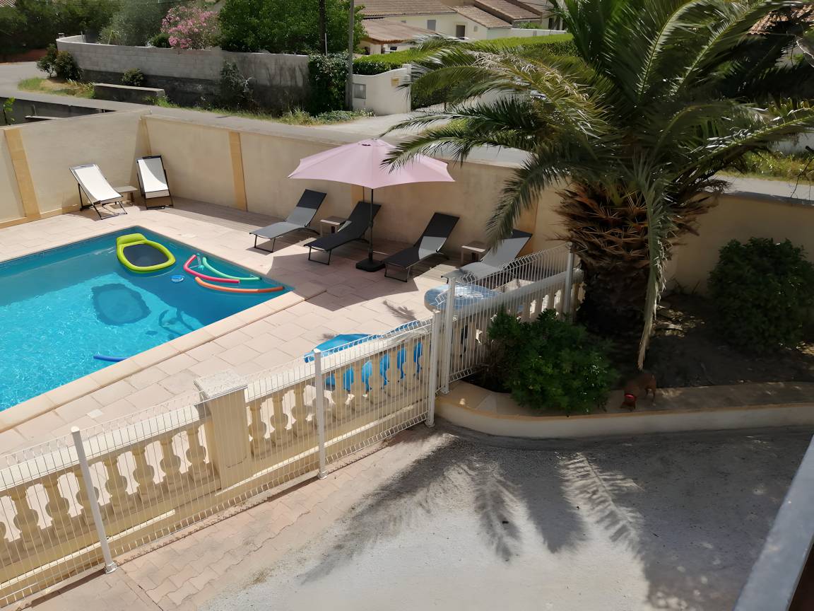 49 M² Appartement ∙ 2 Chambres ∙ 4 Personnes - Castillon-du-Gard