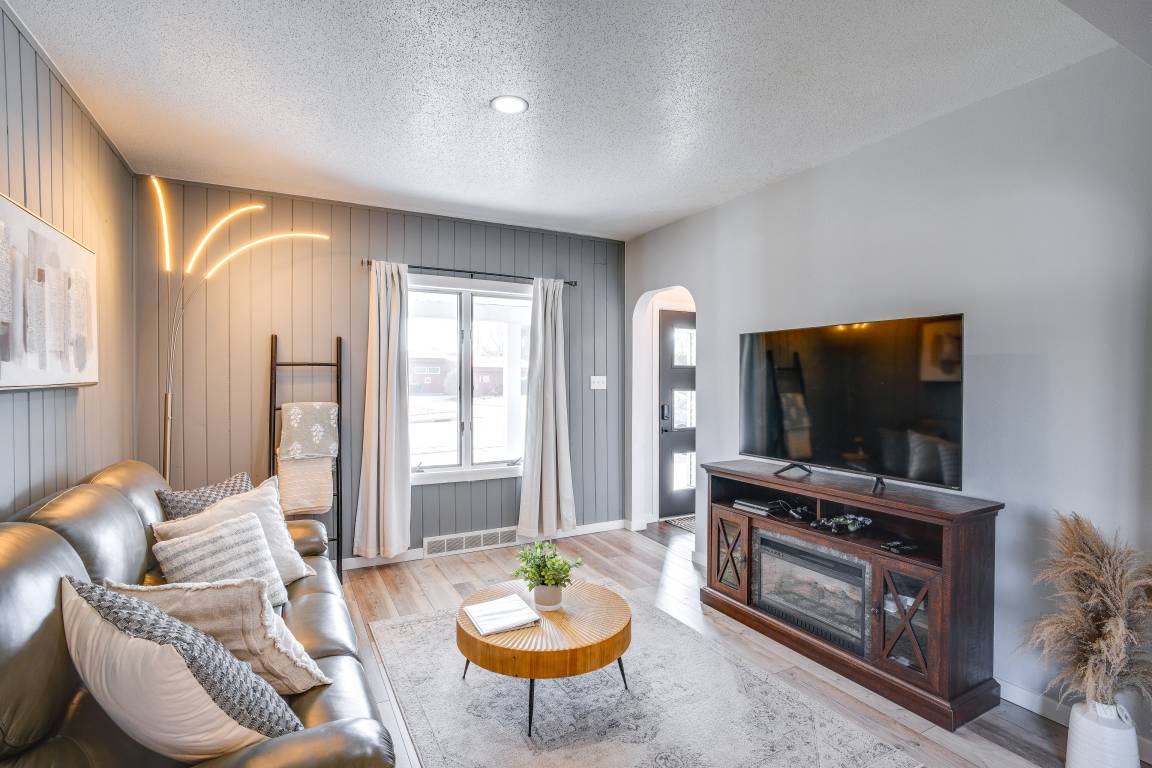 128 M² House ∙ 3 Bedrooms ∙ 8 Guests - Manitowoc, WI