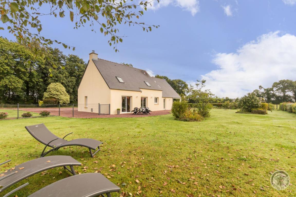 188 M² Gîte ∙ 6 Chambres ∙ 12 Personnes - Valognes